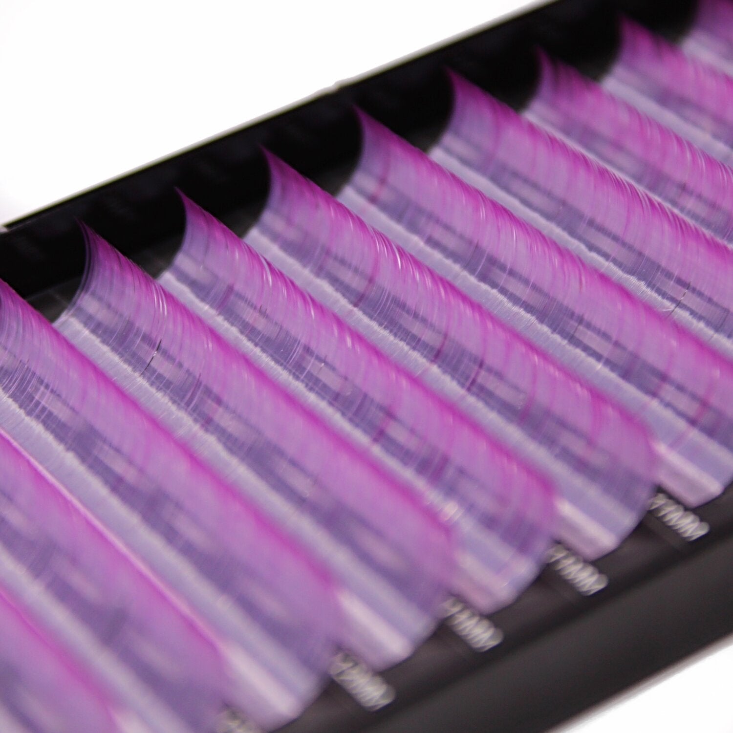 LILAC FROST .07 – The Lash Standard